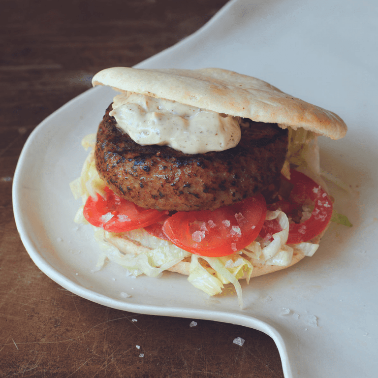 Blended Burger in pita broodje - GRO